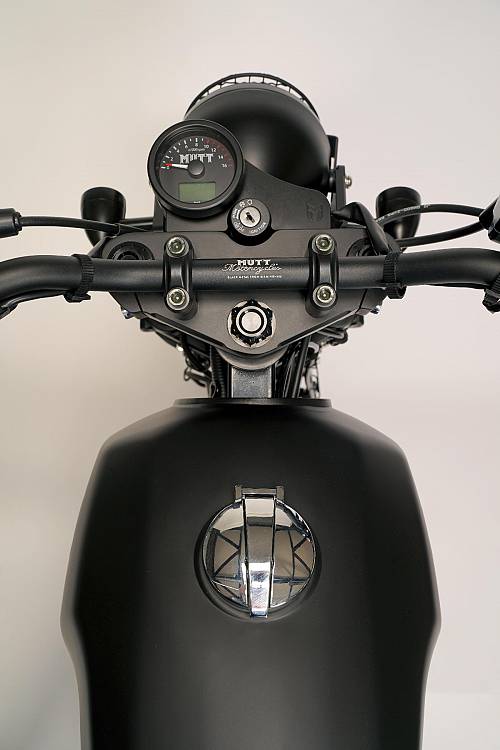 Mutt AKITA - Precio y características - Indalmar Motor